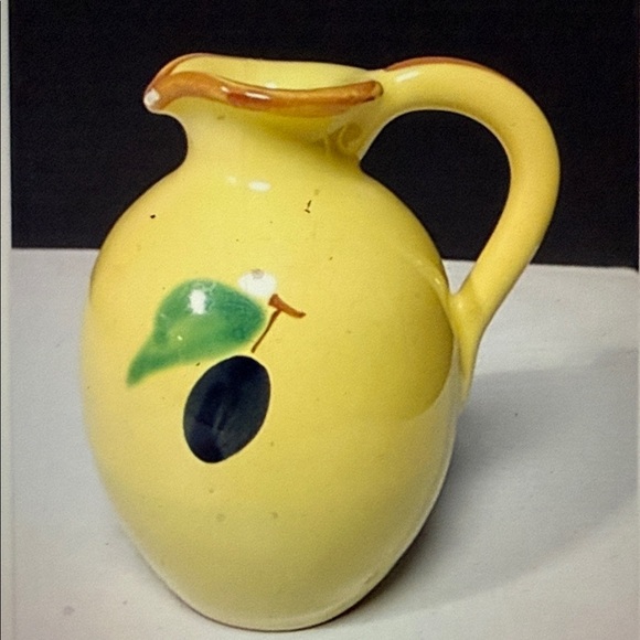 M Made In Italy | Art | Vintage Yellow Olive Oil Cruet Pitcher Hand ...